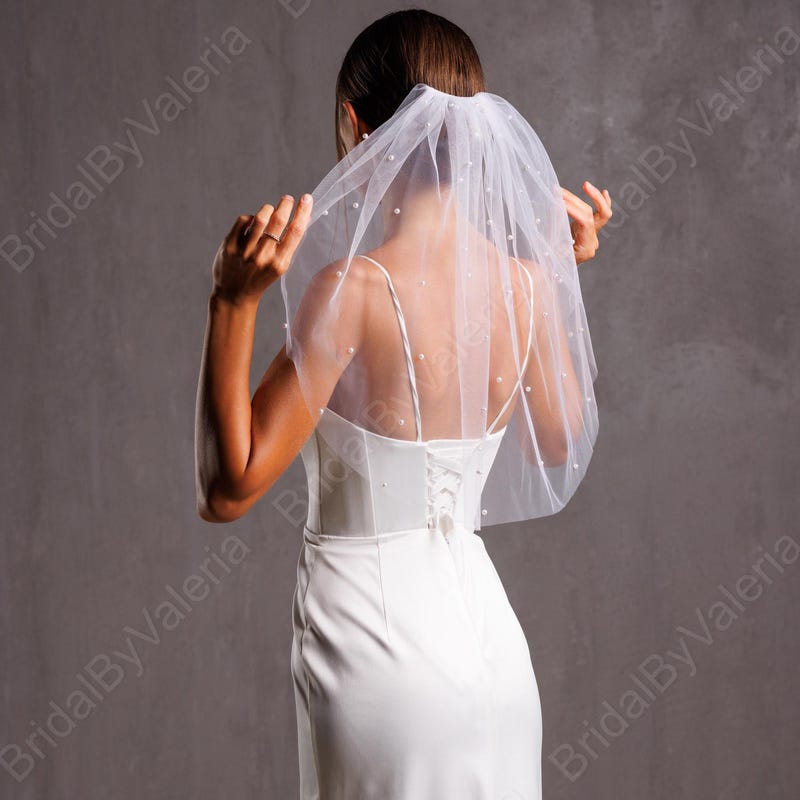 Short Wedding Veil - Etsy UK