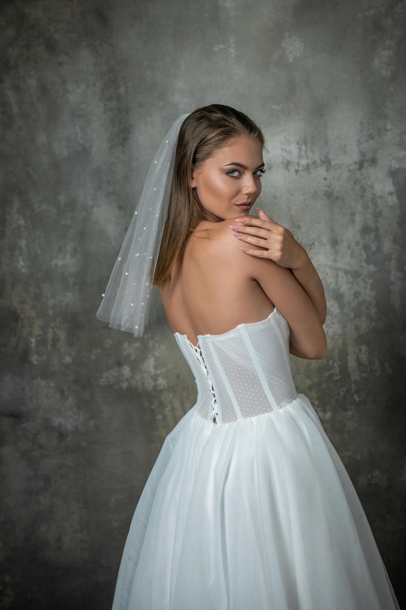 Short Wedding Veil Mini Veil Party Veil Shoulder Length - Etsy