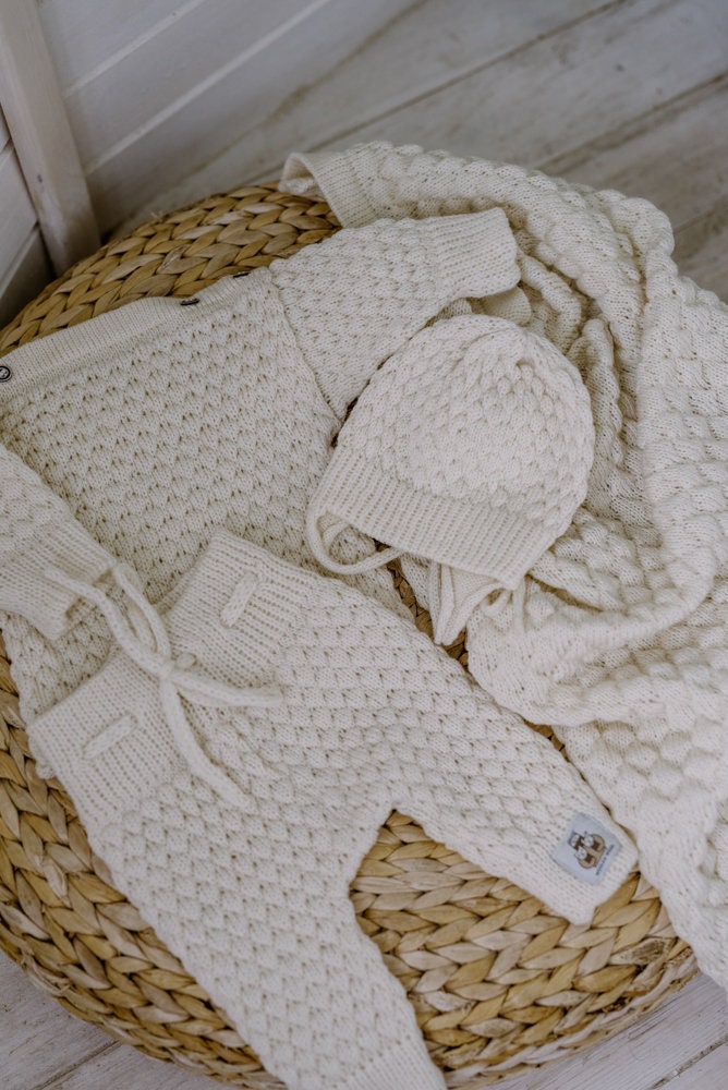 Merino Wool Knitted Baby Clothing and Blanket Set White Baby Sweater ...
