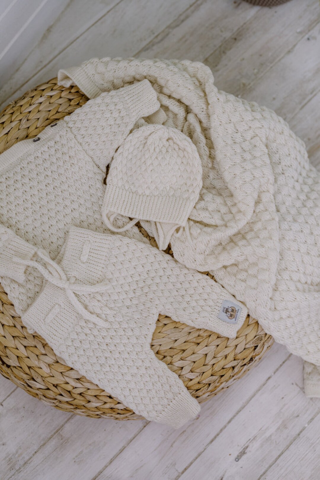 Merino Wool Knitted Baby Clothing and Blanket Set White Baby Sweater ...