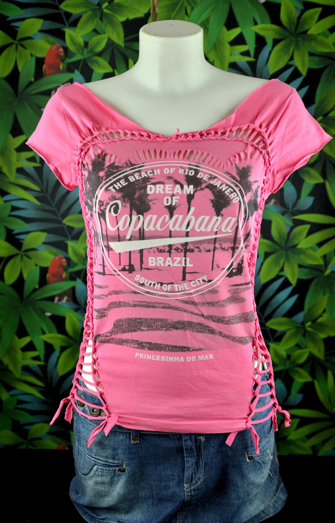 Pretty Pink Copacabana Cut T-shirt by Laëe Création - Etsy