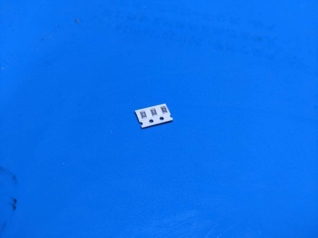 Gameboy Macro Resistors Turn Your Broken DS Lite Into a Gameboy ...