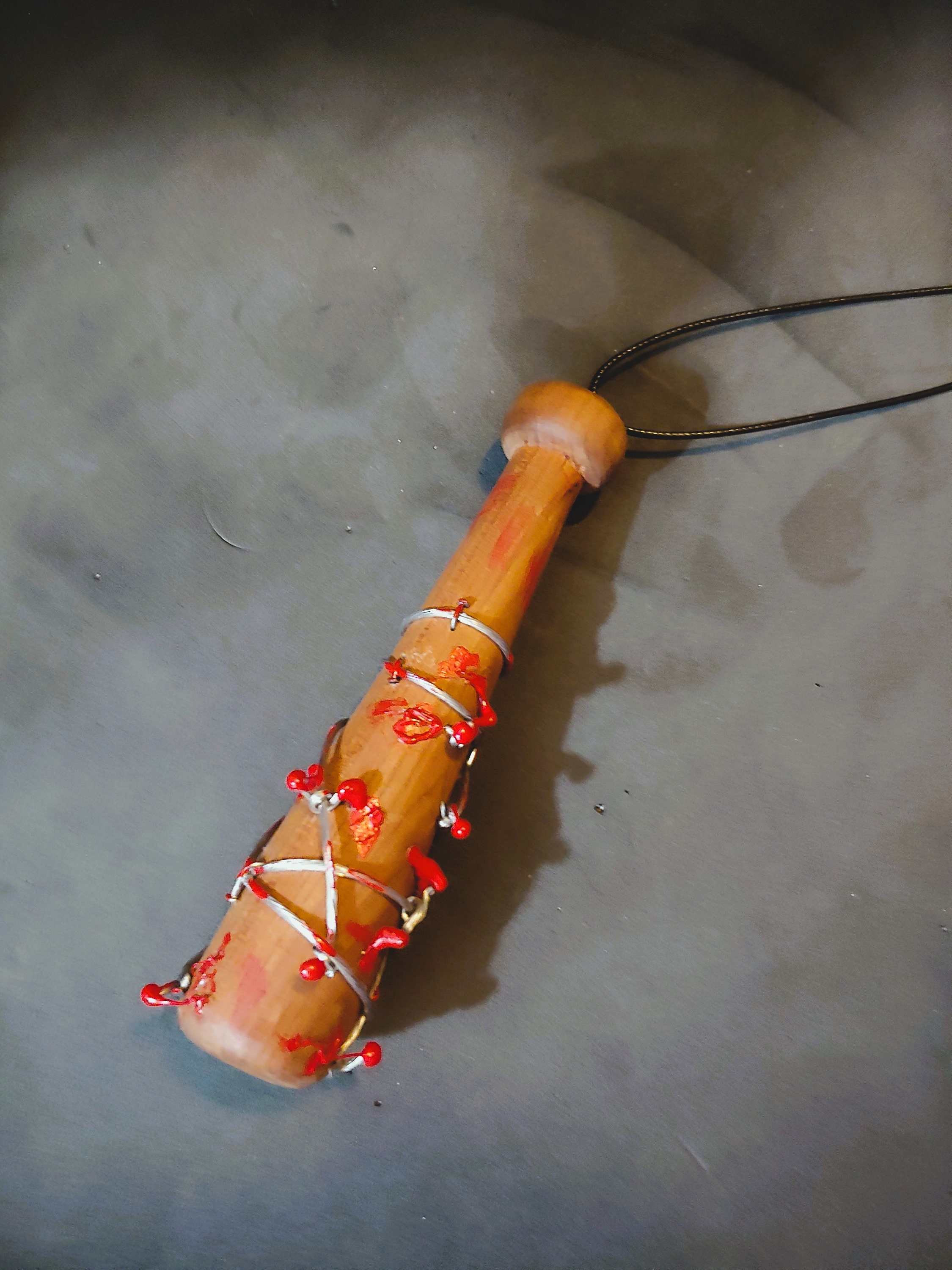 Mini Lucille Bat (5 Sizes), Mini Cedar Bat, the Walking Dead ...
