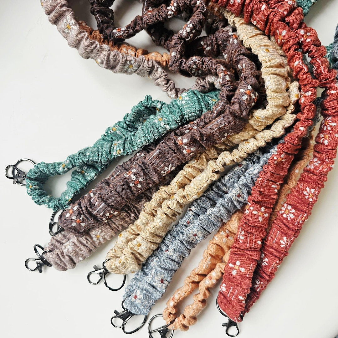 Breakaway Scrunchie Lanyard: Stretchy Safety ID Holder, Teacher Nurse ...