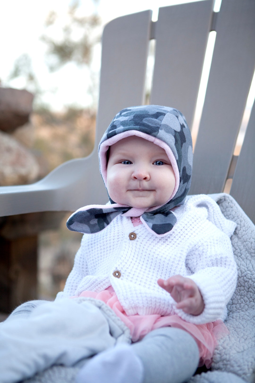 Le chapeau d’hiver Basset // camo gris réversible et chapeau rose ...