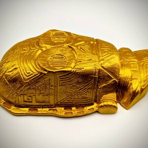 Space Opera Goldenrod Protocol Robot Polynesian-style Carved-statue ...