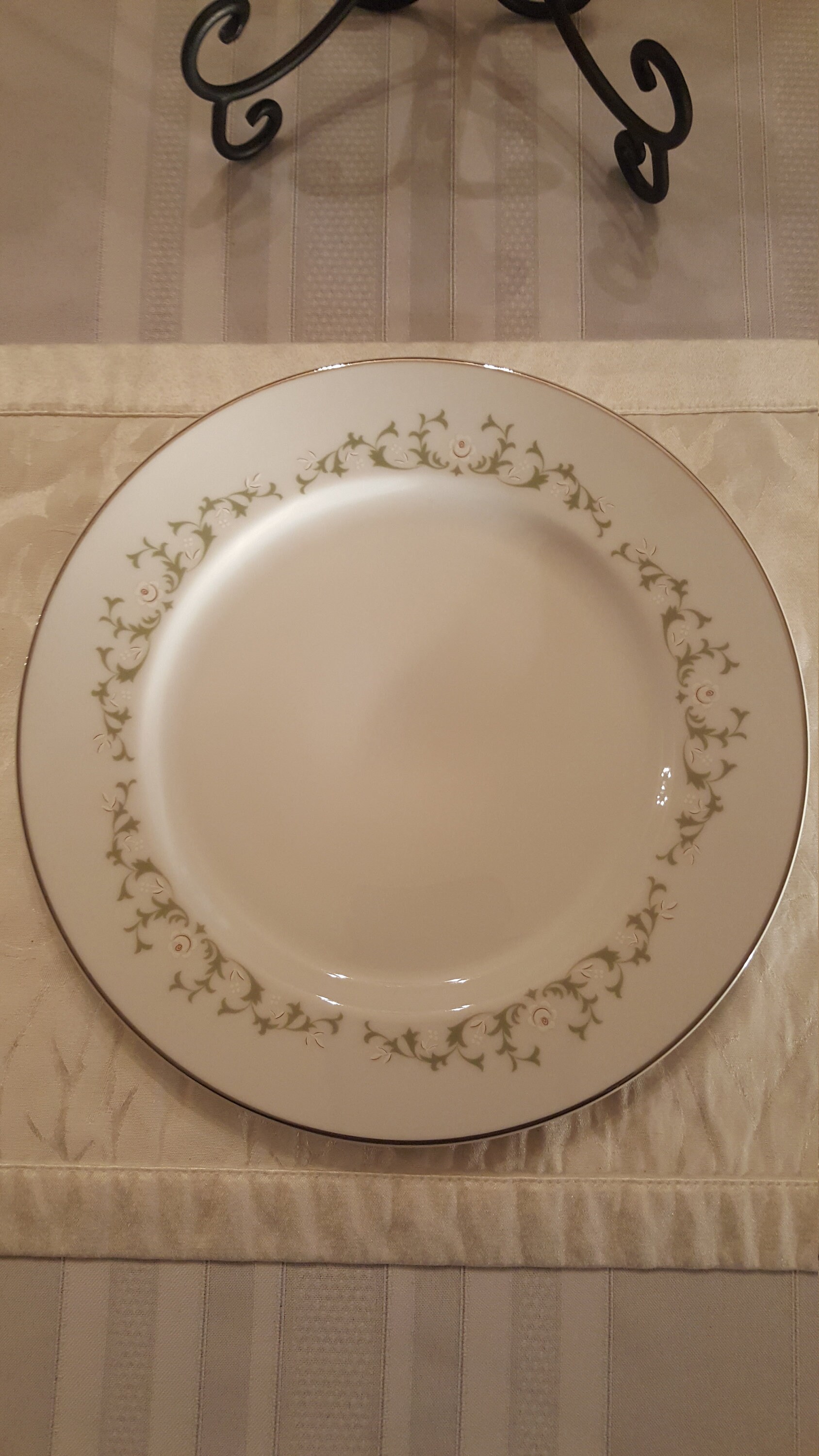 Set of 4 Dinner Plates Vintage SHEFFIELD FINE CHINA in the Elegance ...