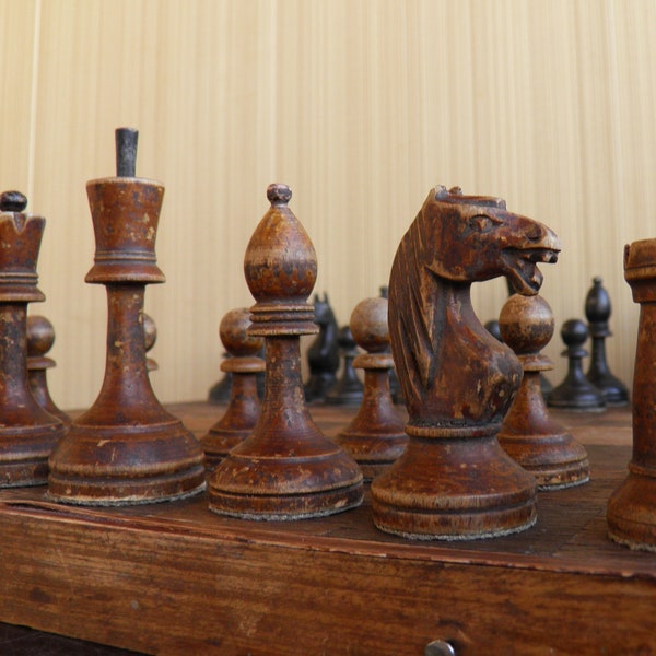 Antique Chess Set - Etsy