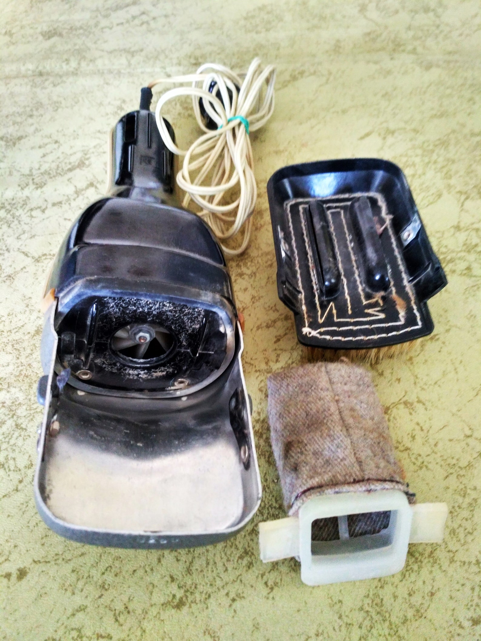 Vintage vacuum cleaner from the 1960s. Made in USSR. Russian | Etsy