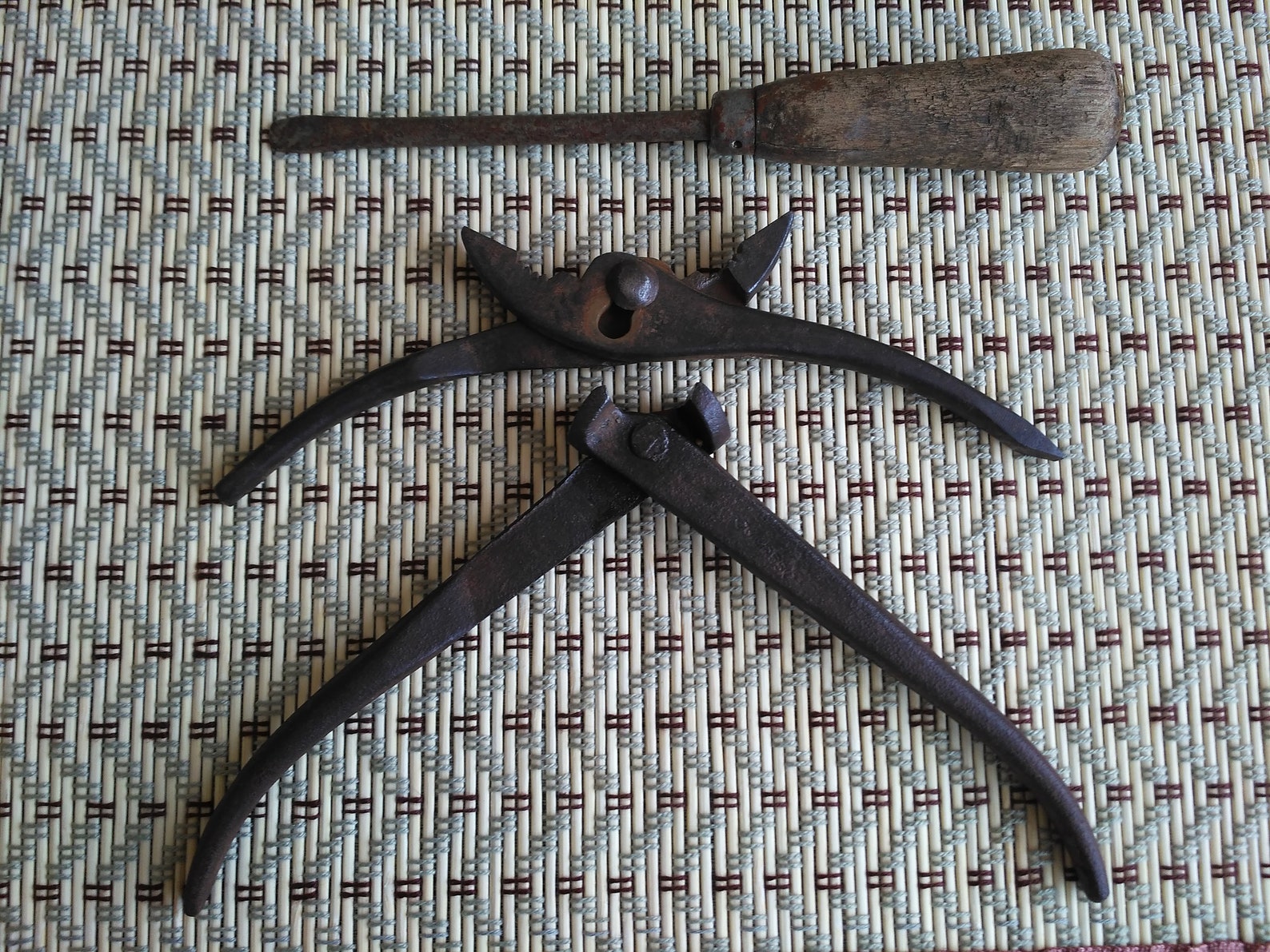 Vintage set of tools. Vintage pliers nippers | Etsy