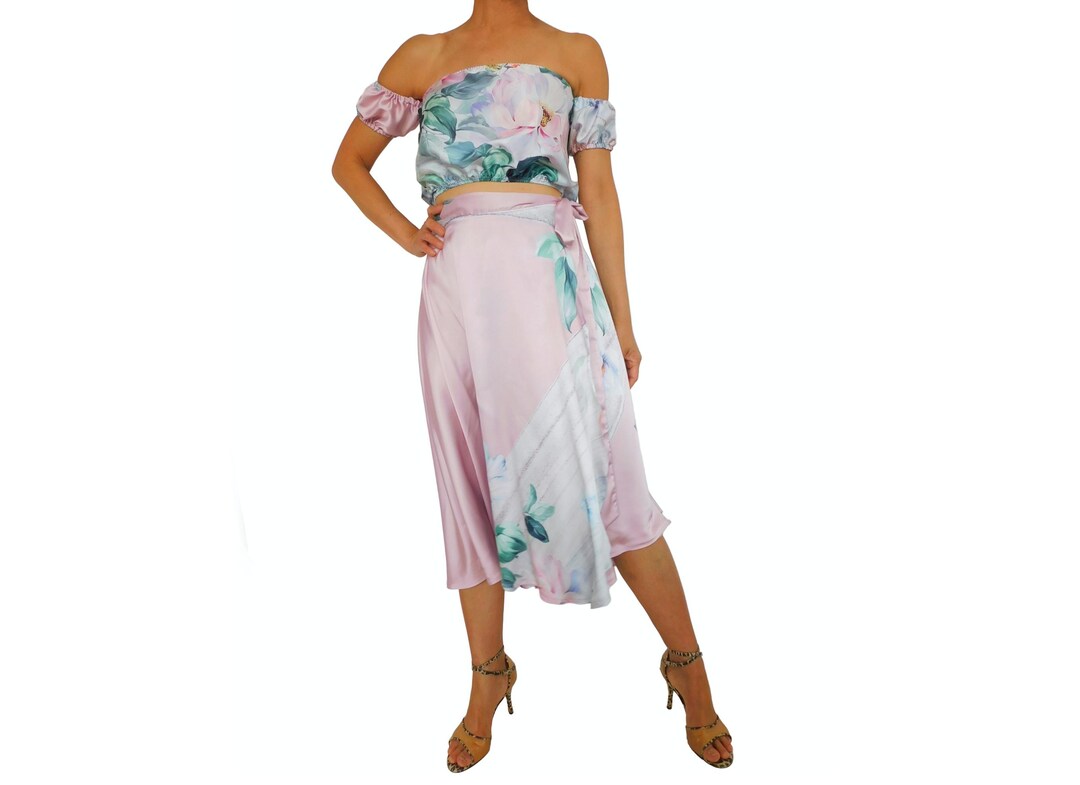 Tango Top, Frosty Pink Roses Print Satin off Shoulder Top, Ruched Top ...