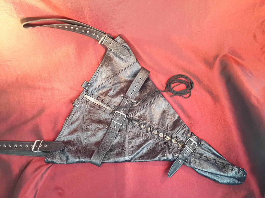 Heavy Leather Arm Restraint in Black Bovine Leather With Shoulder ...