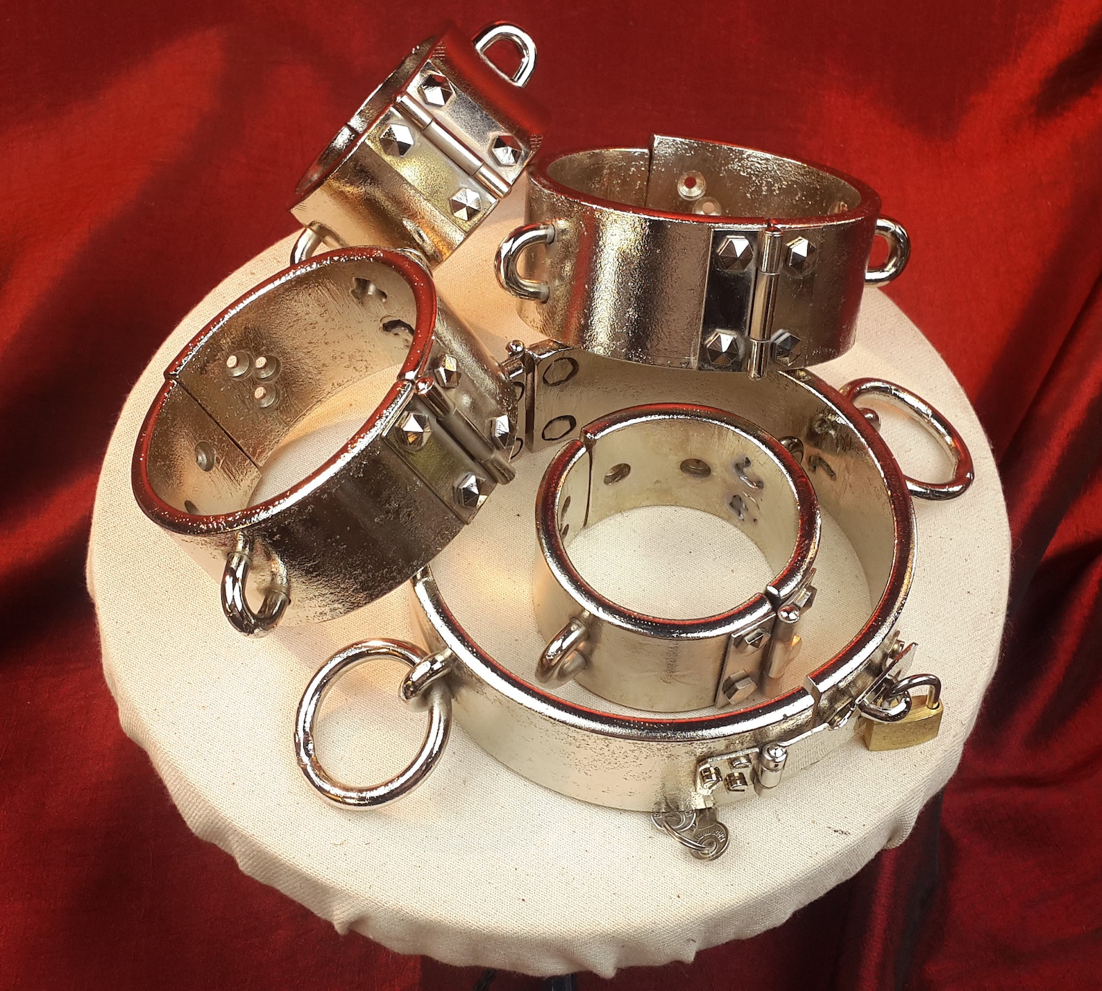 Buy Heavy Steel Manacle Set 5 Pieces Online in India - Etsy