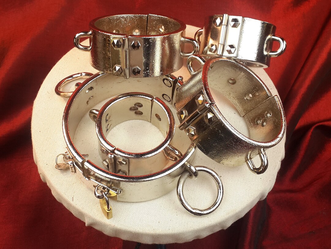 Heavy Steel Manacle Set 5 Pieces. Neck Collar With O Rings Wrist and ...