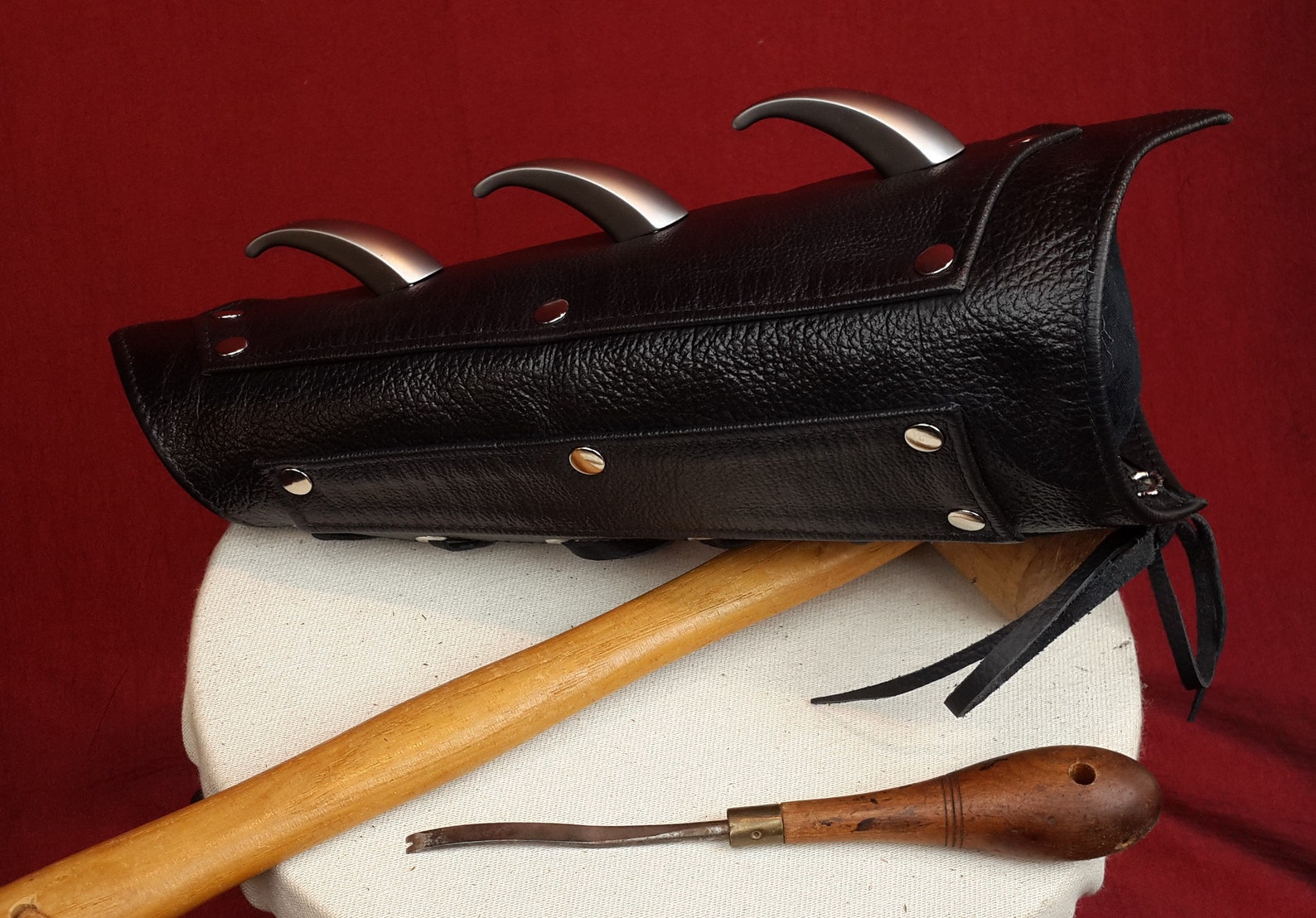 Madmax Arm Gauntlet With Claw Spikes in Black Leather. Arm Bracers. - Etsy