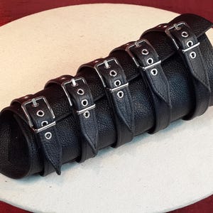 Black Leather Spikey Arm Gauntlet. Arm Bracers. - Etsy