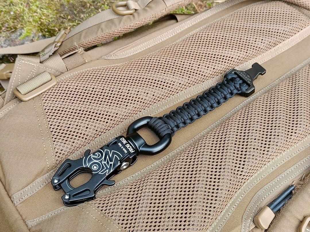 Additional Detachable Frog 360 Carabiner and Cobra Buckle Connection ...