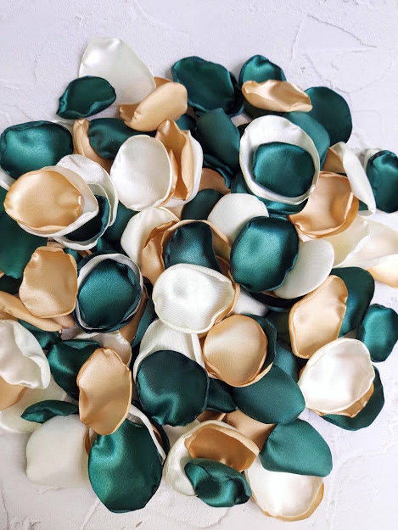 Hunter Green Weding Gold Rose Petals Ivory Petals Dark Green - Etsy