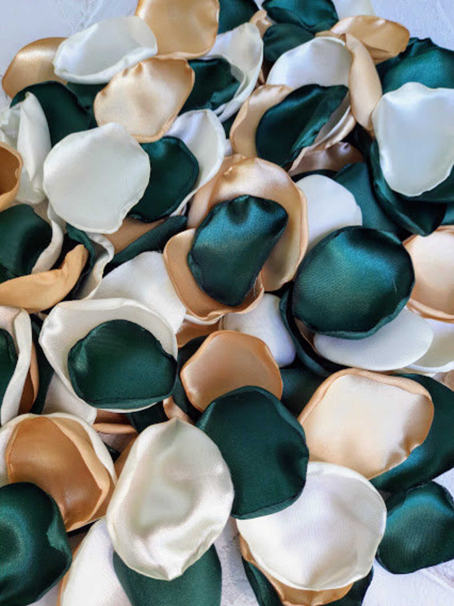Hunter Green Weding Gold Rose Petals Ivory Petals Dark Green Petals - Etsy