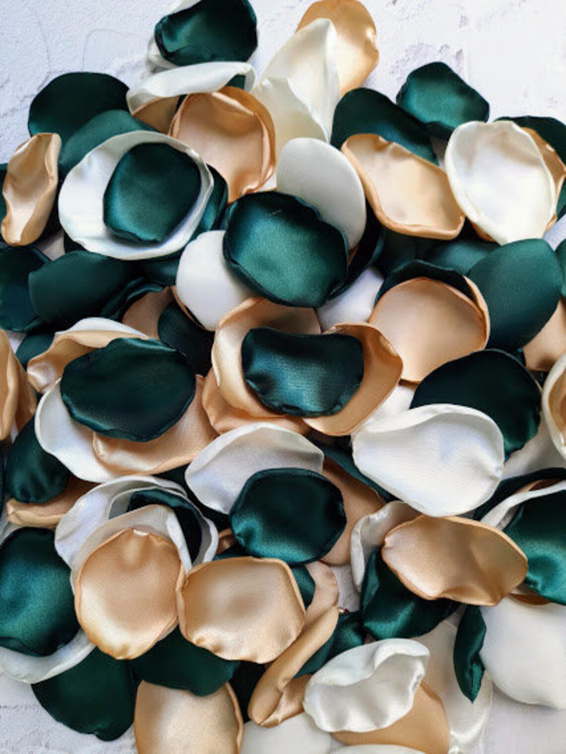 Emerald green weding Ivory rose petals Gold rose petals | Etsy
