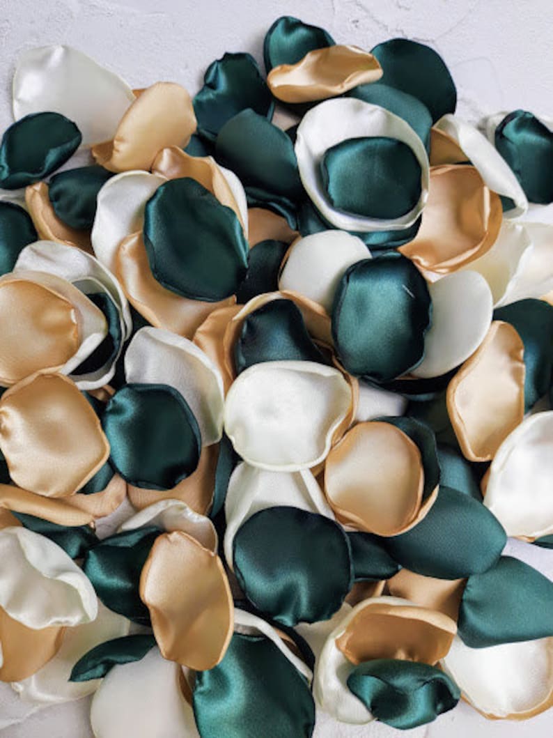 Hunter Green Weding Gold Rose Petals Ivory Petals Dark Green - Etsy