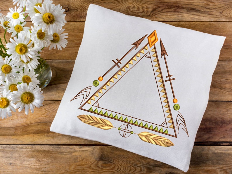 Boho Triangular Wreath Machine Embroidery Design Monogram - Etsy