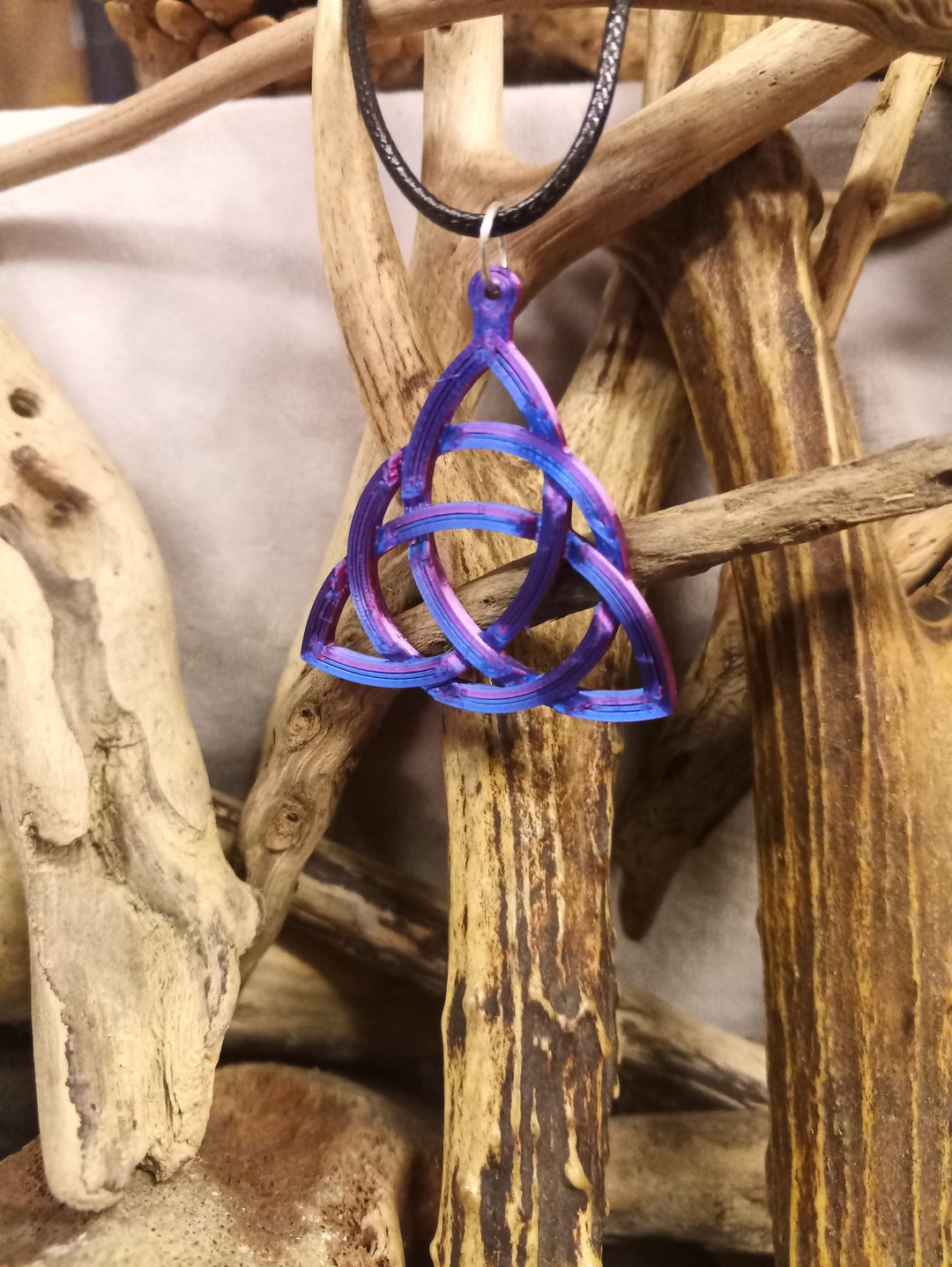 3D Printed Pendant Triquetra Design - Etsy