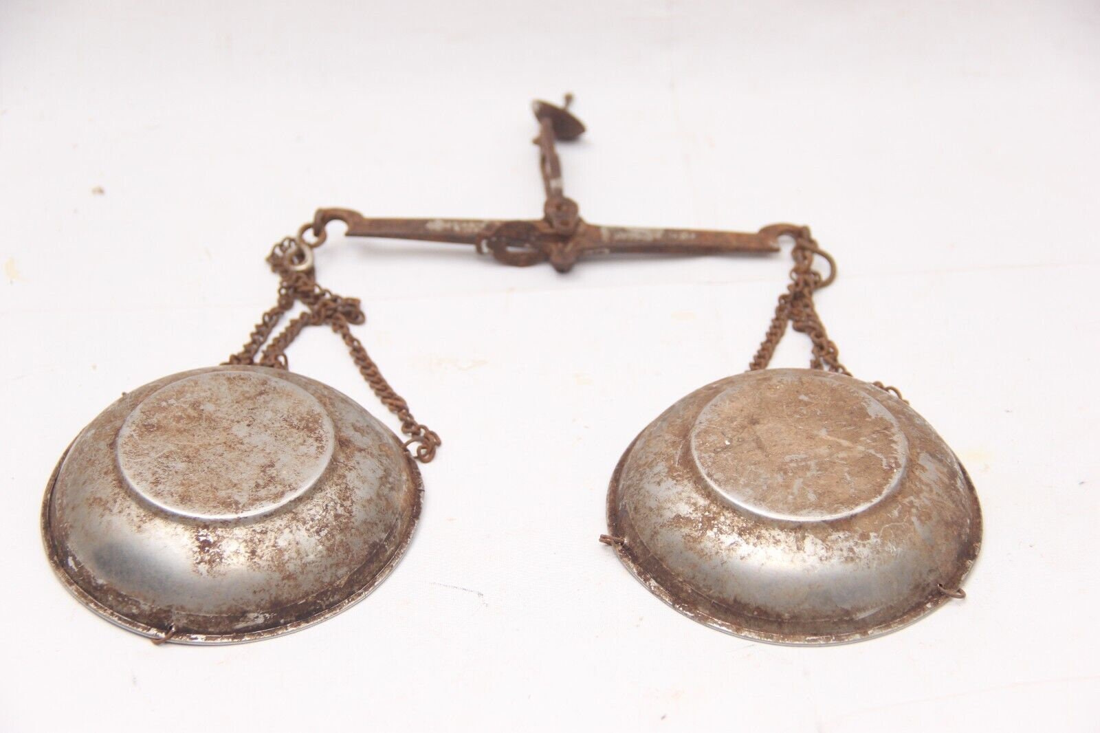 Vintage Iron Mercantile Scale, Hanging Balance Chain, Antique Indian ...