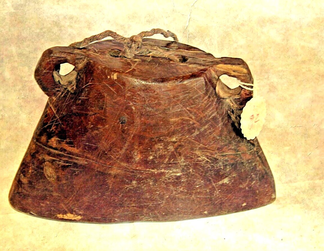 Vintage Hand-carved Wooden Cow Bell Antique 1900's Indian Art ...