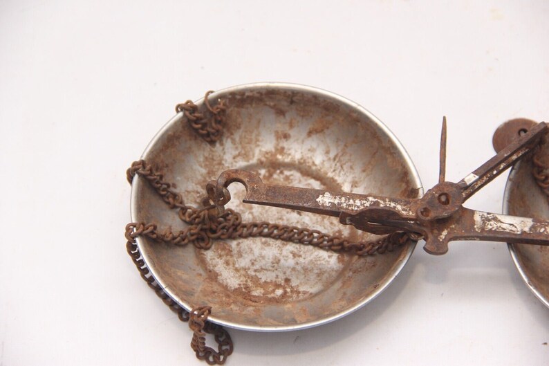 Vintage Iron Mercantile Scale, Hanging Balance Chain, Antique Indian ...