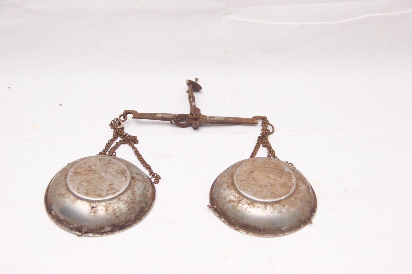 Vintage Iron Mercantile Scale, Hanging Balance Chain, Antique Indian ...
