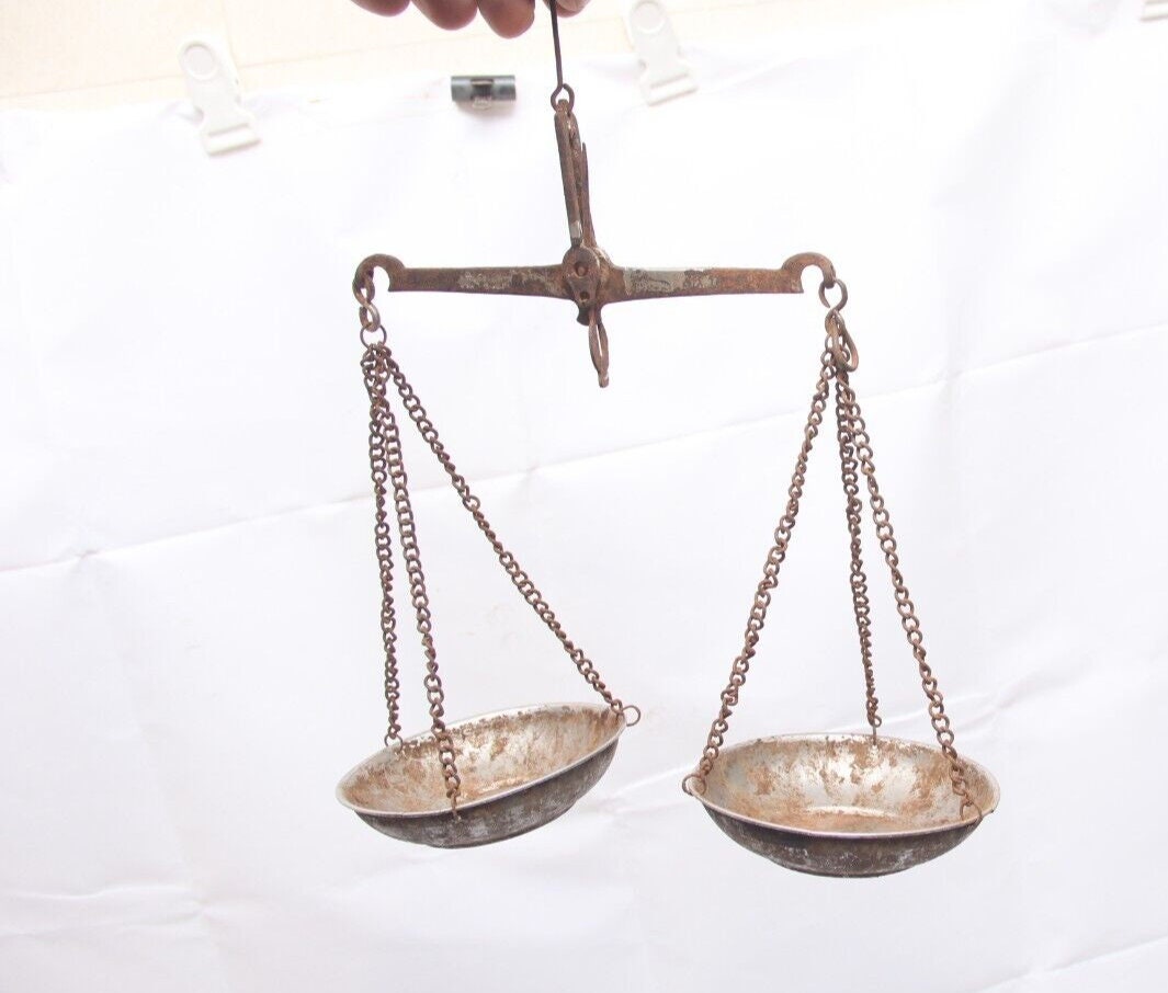 Vintage Iron Mercantile Scale, Hanging Balance Chain, Antique Indian ...