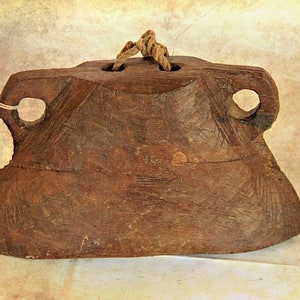 Vintage Wooden Cow Bell, 1900's Handcrafted Bell, Antique Indian Cow ...