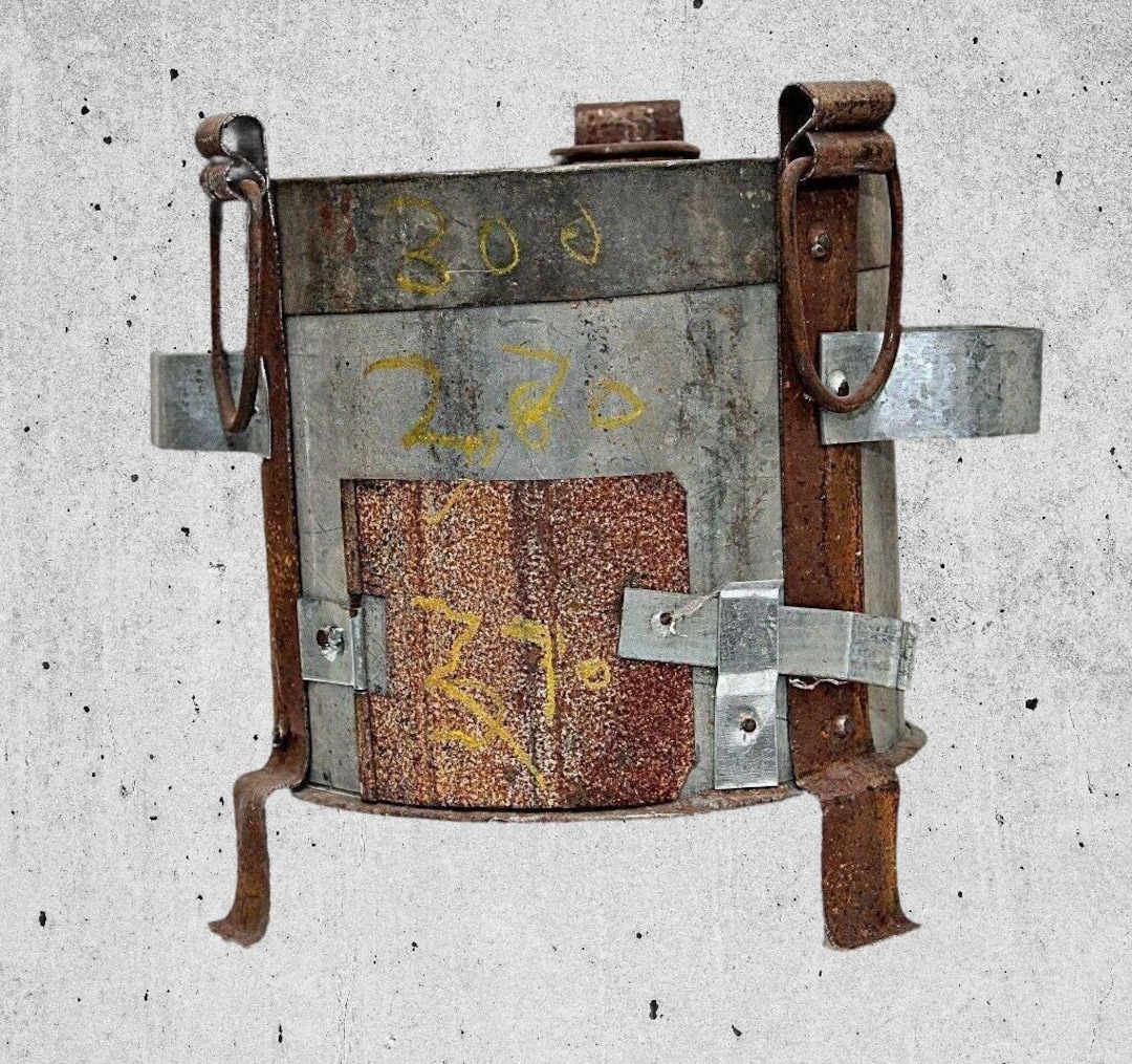 Iron Sigdi Angeethi - Traditional Indian Multifunctional Stove, Tandoor ...