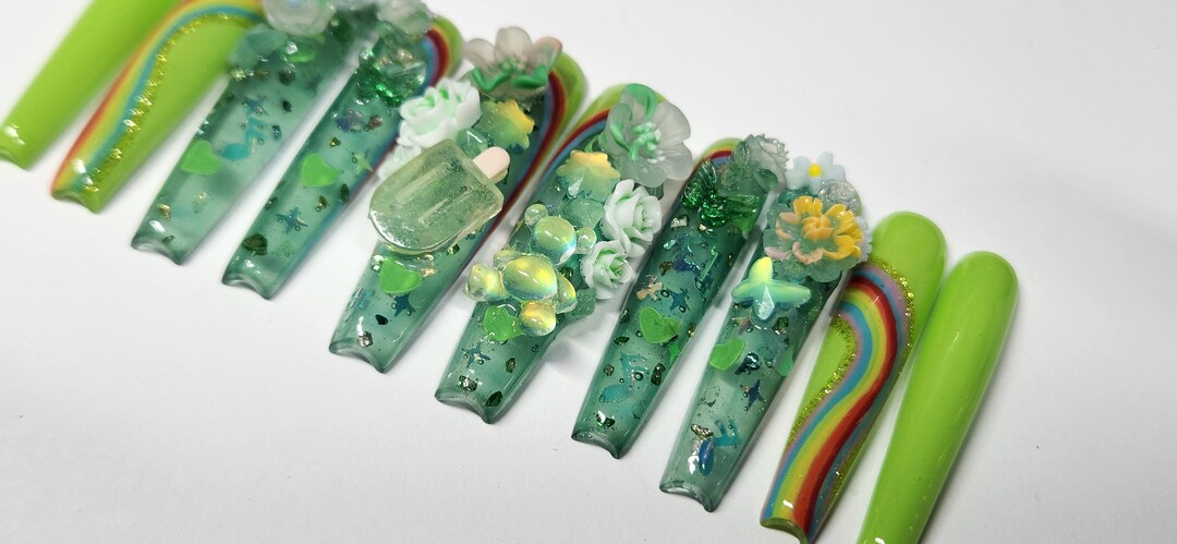 Lady Luck Garden Press on Nails - Etsy