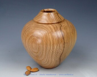 Oak Vase - Etsy