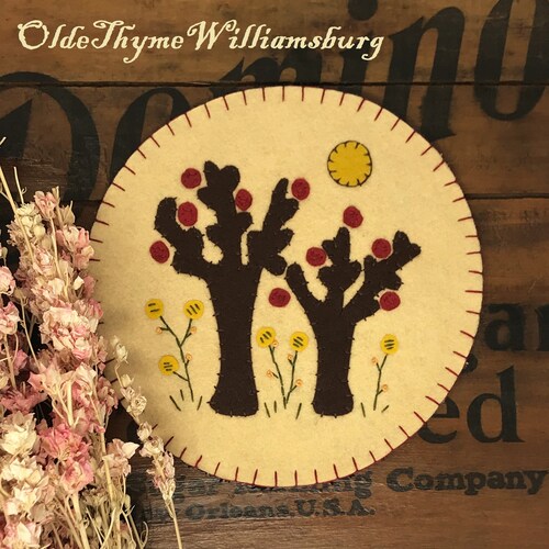 Primitive Stitchery Folk Art Flowers Penny Rug Folky Stars & - Etsy