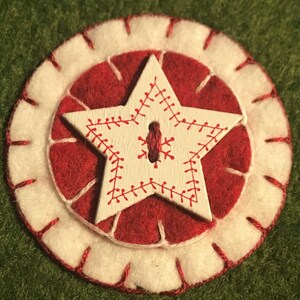 Primitive Stitchery CHRISTMAS Snowmen & Peppermints Penny Rug ~ WINTER ...