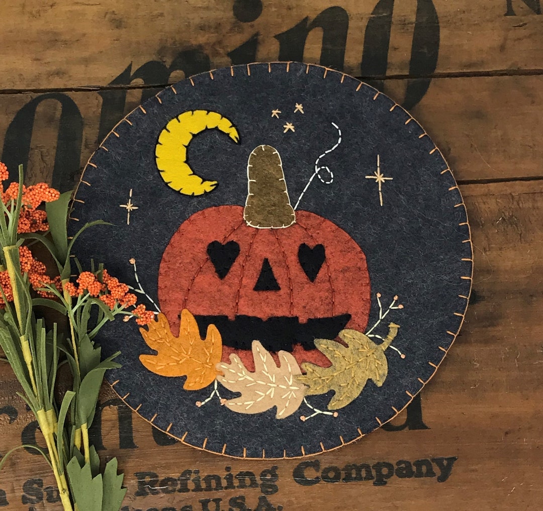 FALL Primitive Stitchery HALLOWEEN Jack-o-lantern, Bittersweet and ...