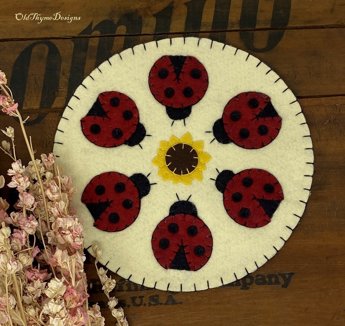 Primitive Stitchery LADY BUGS and SUNFLOWER Penny Rug Folk | Etsy