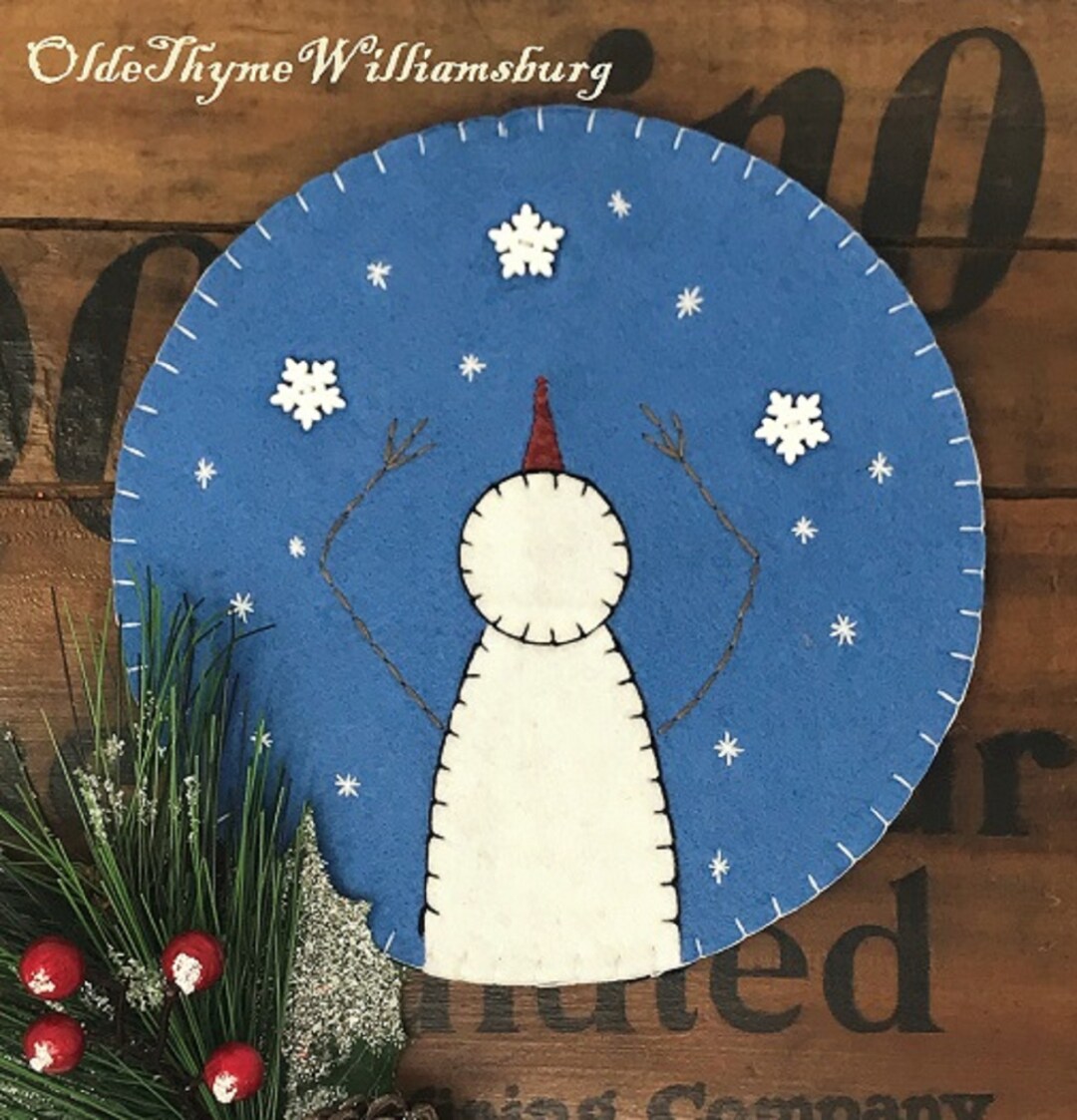Primitive Stitchery CHRISTMAS Snowman & Snowflakes Penny Rug ~ WINTER ...
