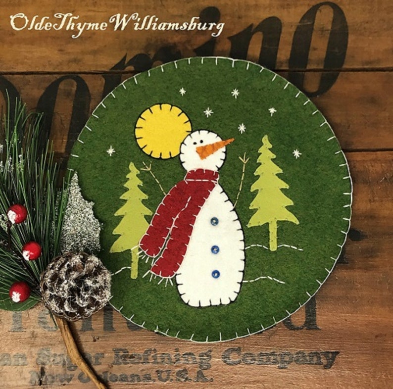 Primitive Stitchery CHRISTMAS Evening Snowman Penny Rug | Etsy