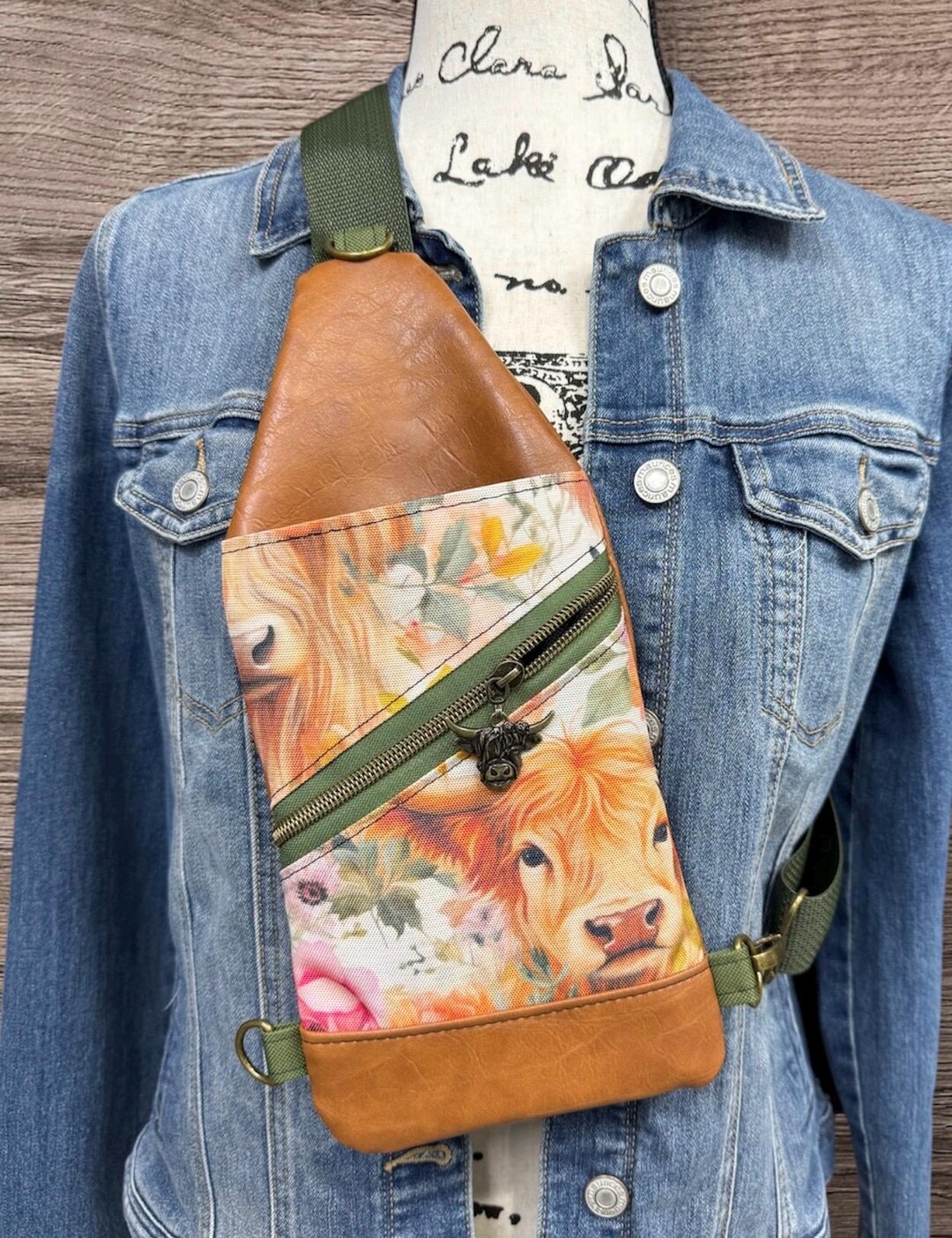 Adorable Highland Cow Crossbody Travel Sling - Etsy