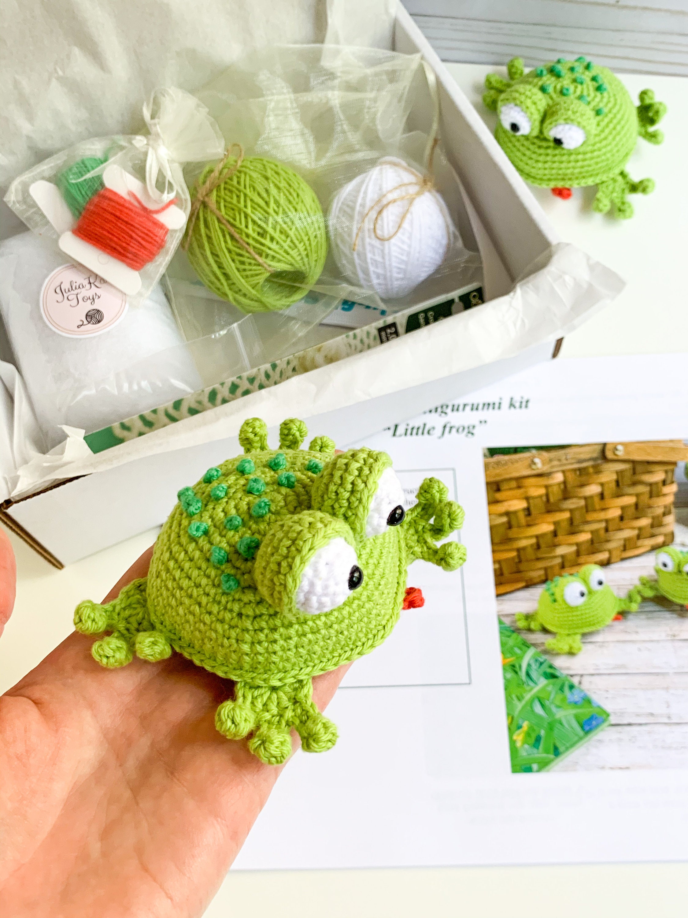 DIY Amigurumi Frog Crochet Kit: Beginner-friendly Toy - Etsy