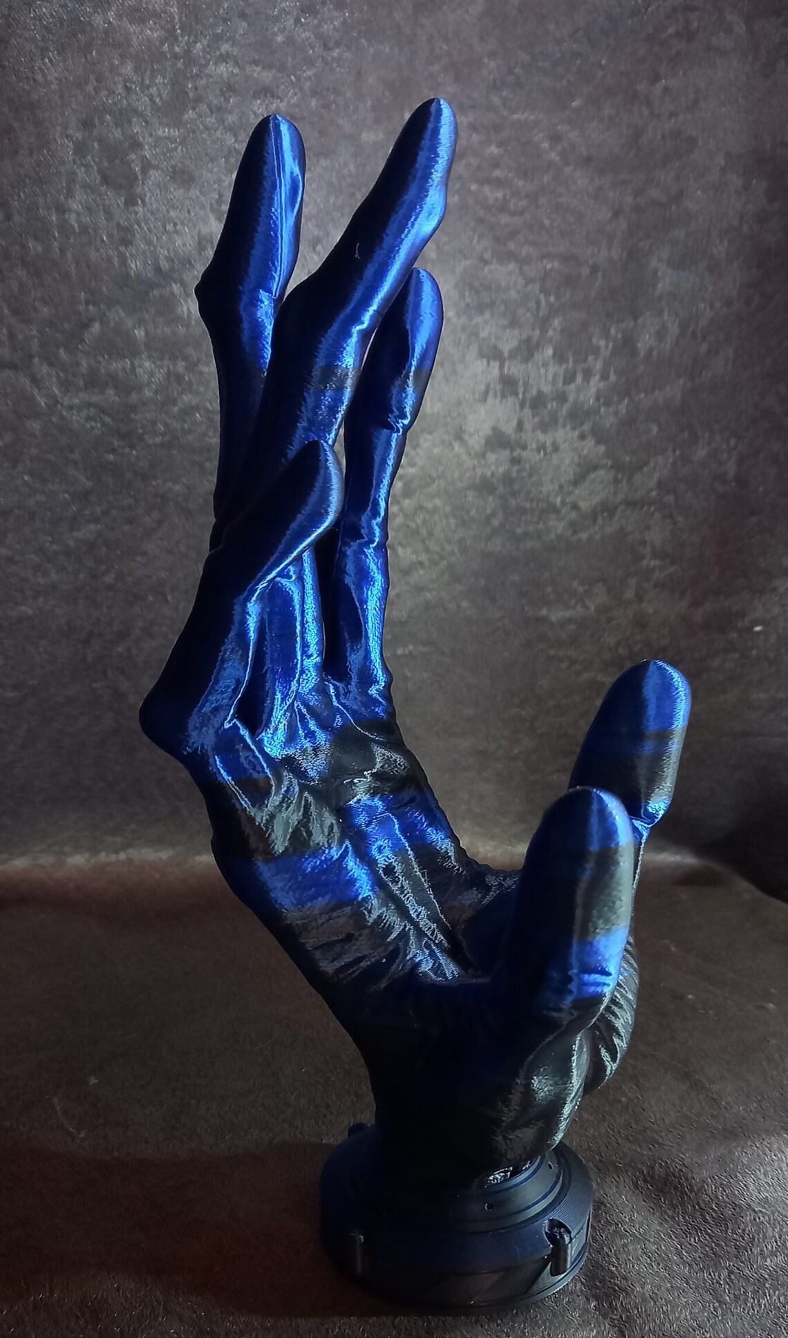 6 Fingered Alien Hand Game Controller Holder - Etsy