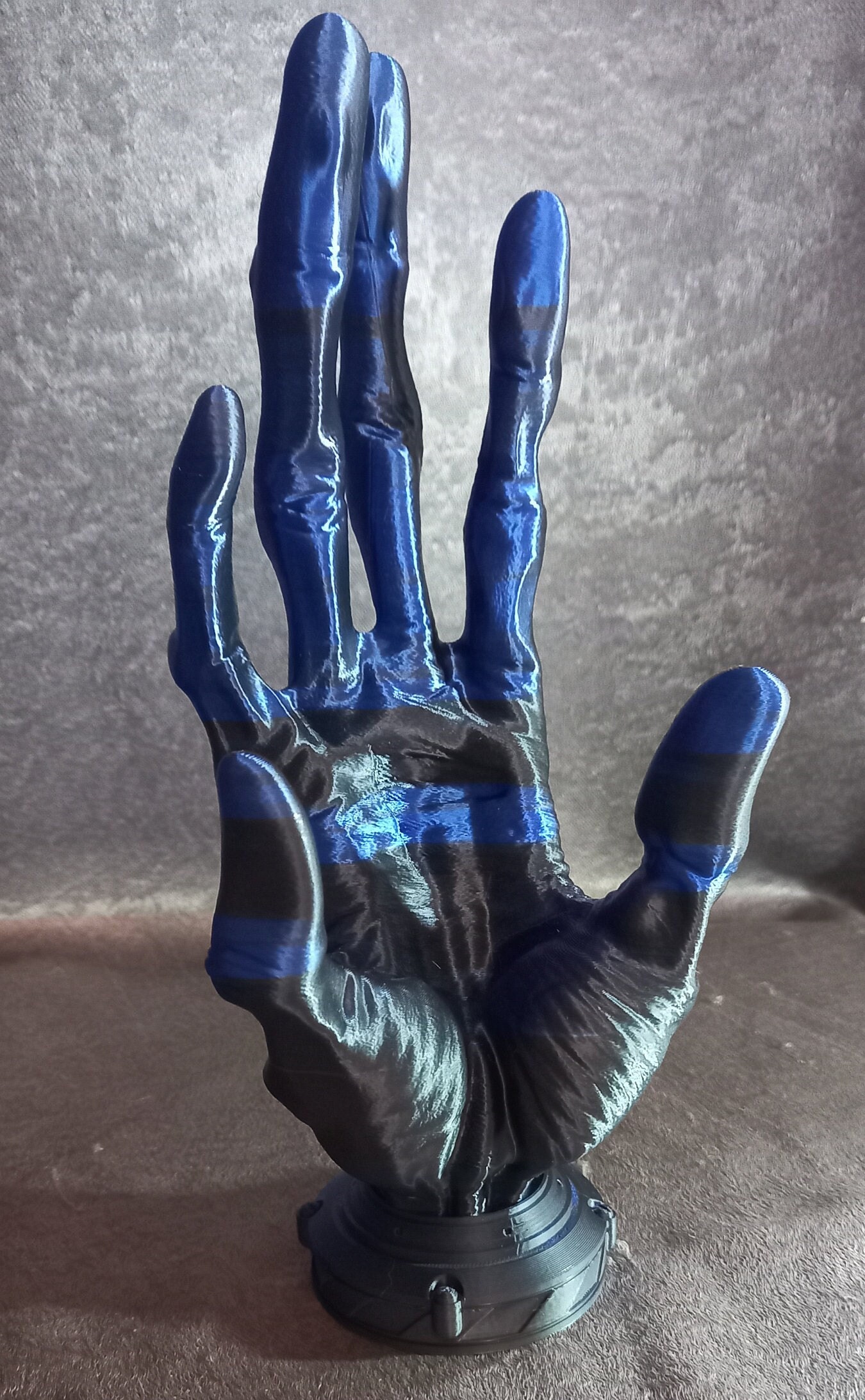 6 Fingered Alien Hand Game Controller Holder - Etsy