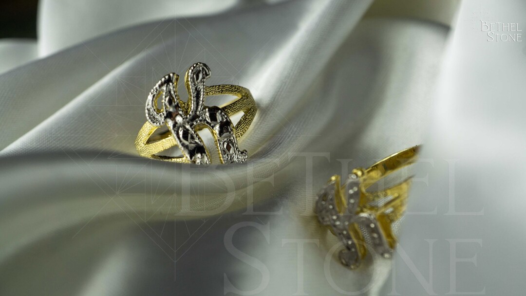 10k Gold Cursive Initial Ring: Two-tone Personalized Jewelry - Etsy