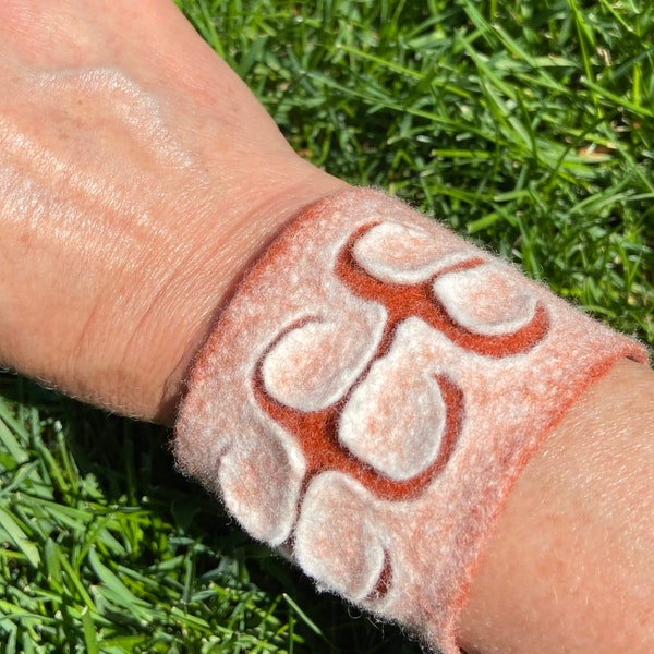 Wool Bracelet - Etsy