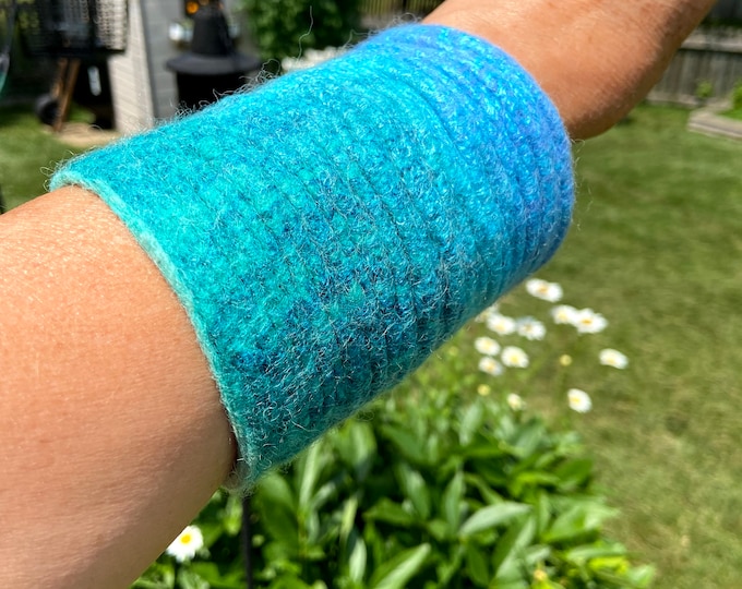 Wool Cuff/bracelet Felted Cuff/bracelet Felt Cuff/bracelet - Etsy