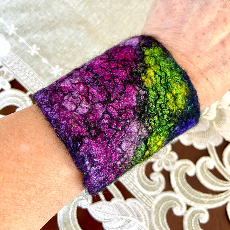 Felt Bracelet - Etsy